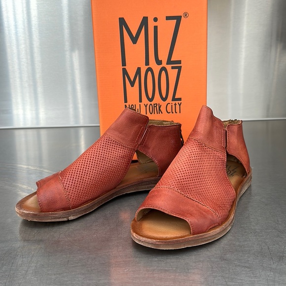 Miz Mooz | Shoes | Miz Mooz Nyc Filmore Brick Red Leather Sandals New ...